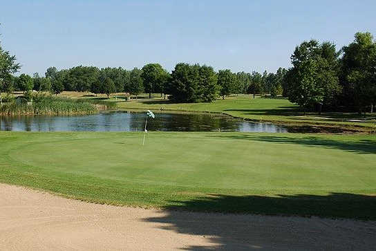 Vassar Golf And Country Club In Vassar